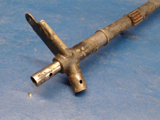 Cessna 2467001-2 Weld - Rudder Bar Right Foot Brake & Rudder Pedal