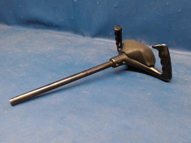 Cessna 0513261-13 Control Wheel - RH CoPilot 3/4 Tube (Not Drilled For ...