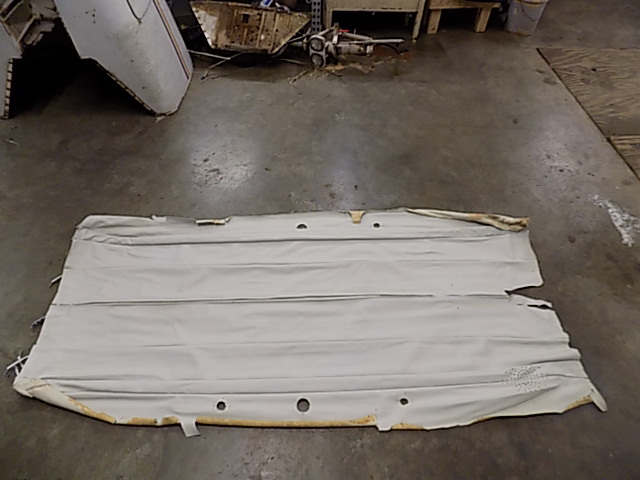 Cessna 1514026-15 SKYMASTER HEADLINER