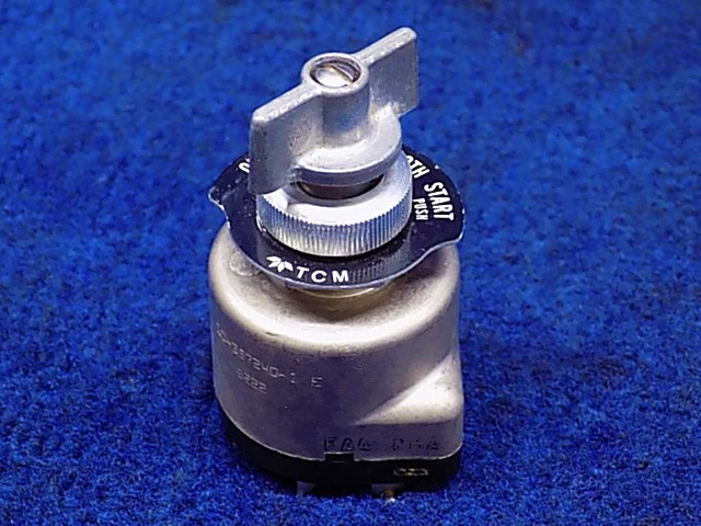 Bendix 10-357240-1 MAGNETO SWITCH-IGNITION L/R/BOTH/START w/Lever & PLACARD