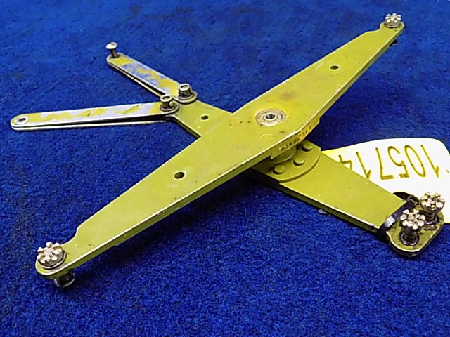 Cessna 5015018-10 BELLCRANK ASSEMBLY AILERON