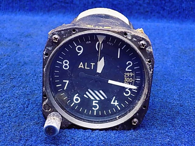 Aerosonic-Corp 101720-01545 Instrument - Altimeter -1000 to 20000 FT