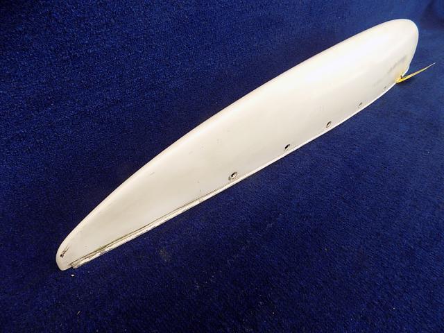 Piper 78022-00 Wing Tip - Left ( Fiberglass )