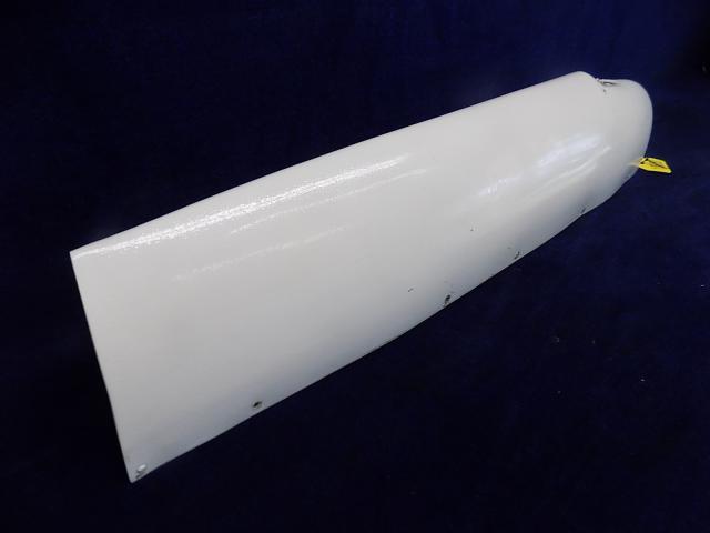 Cessna 0523565-29-791 TIP WING LH CONICAL CAMBER fiberglass (damaged ...