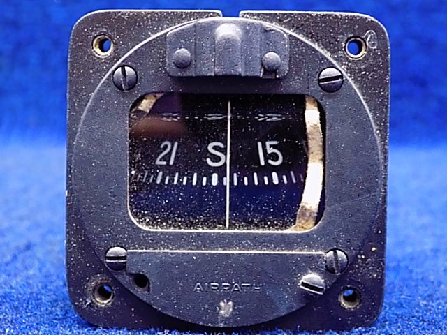 Piper 450 625 Compass