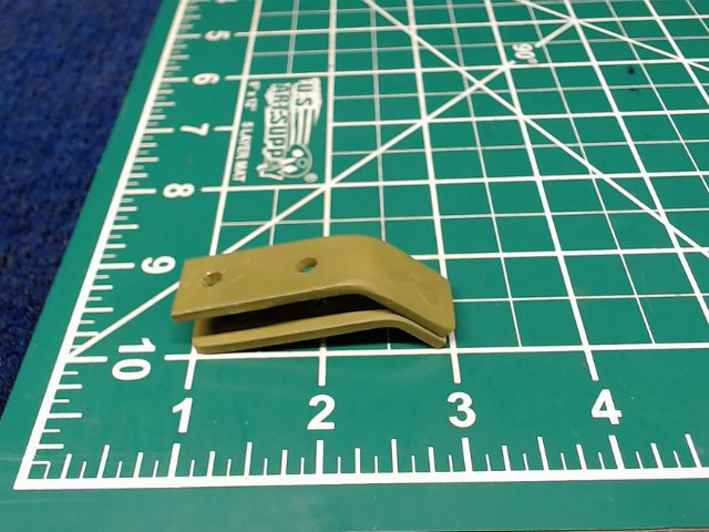 Cessna 0831000-35 Stop - Pylon Rudder 2 Rivits