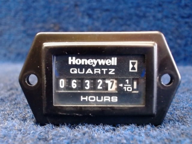 Honeywell 85094 Hour Meter - Quartz (Reads 0632.7)