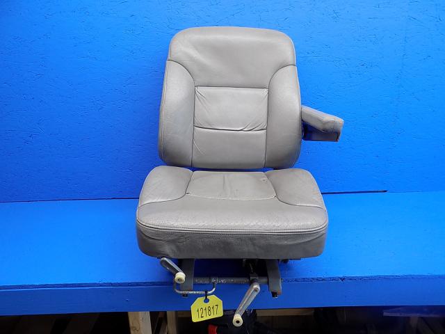 Cessna NPN SEAT - CoPILOT W/Arm Rest (Manually adjustable) - See details
