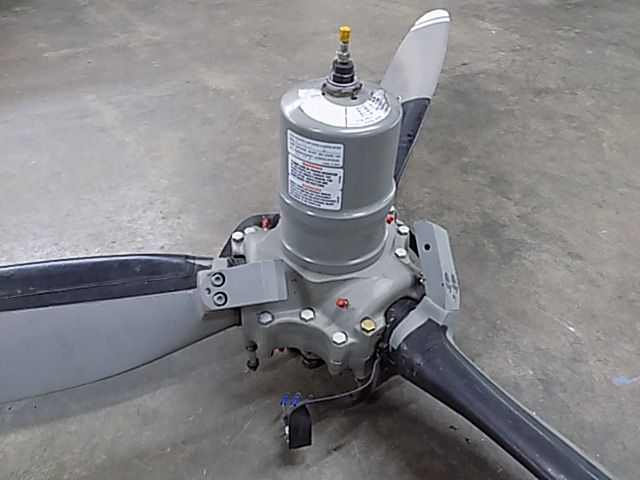 Hartzell HC-C3YN-2LUF PROPELLER ASSEMBLY - Hartzell Hartzell SPOH 465.4 ...