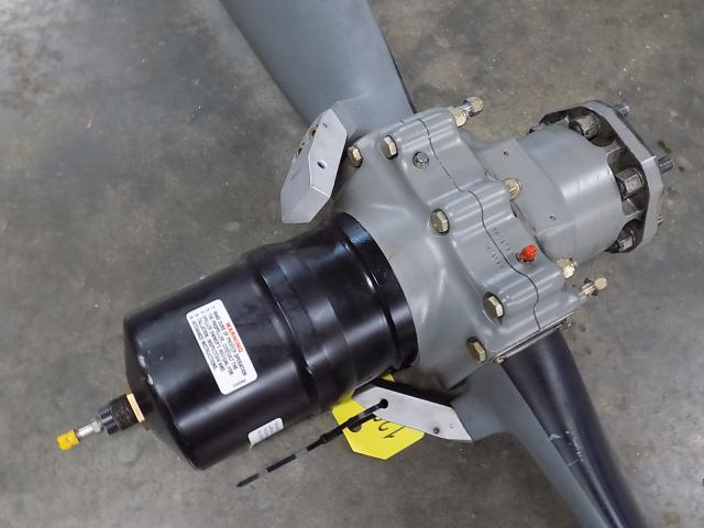 Hartzell HC-M2YR-2 2 Blade Propeller (Hub Only) - See details