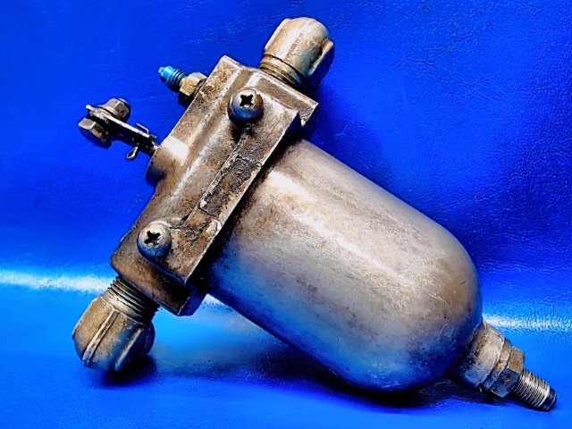 Cessna 0756005-8 STRAINER ASSEMBLY-FUEL