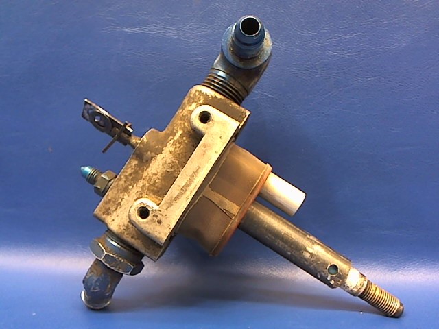 Cessna 0756005-8 STRAINER ASSEMBLY-FUEL (See details)