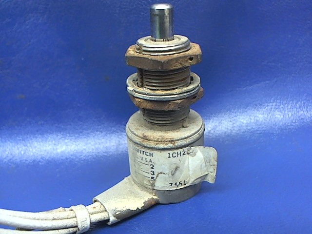 Beechcraft 1CH25 Switch - Main Gear Up Lock Or Down Lock