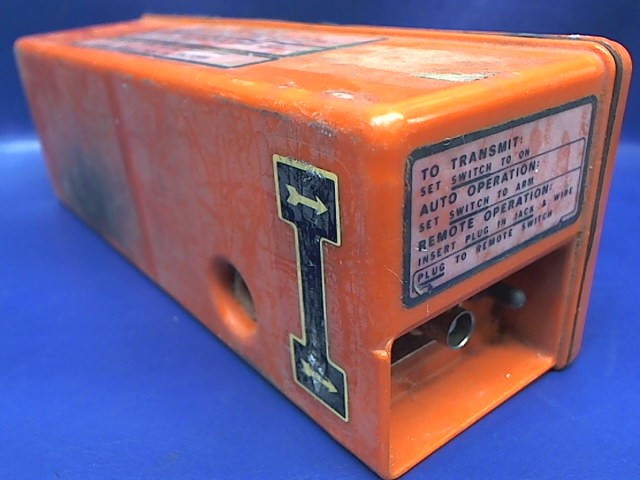 Leigh Systems 00 04 002 Emergency Locator Transmitter - ELT Sharc 7 ...