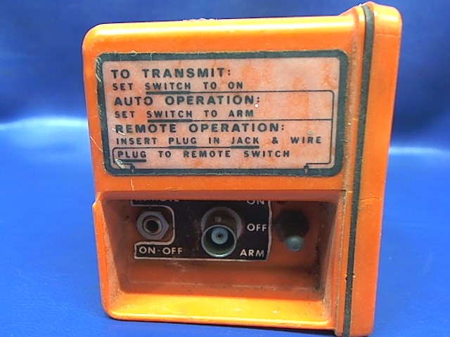 Leigh Systems 00 04 002 Emergency Locator Transmitter - ELT Sharc 7 ...
