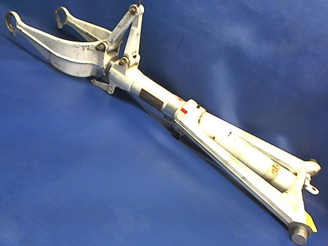 Cessna NPN Trunnion & Strut-Nose Gear