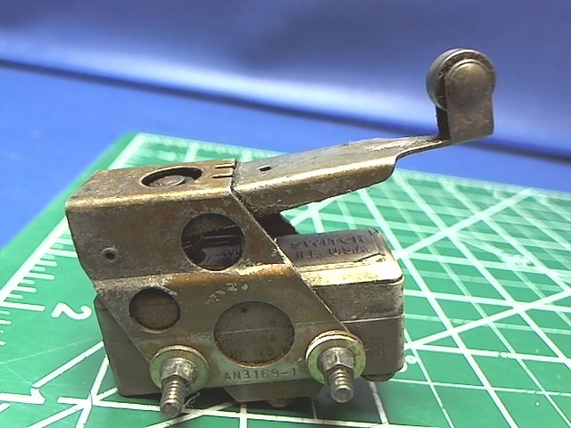 Beechcraft BZ3AT Switch - Flap Down Limit W/ACTUATOR