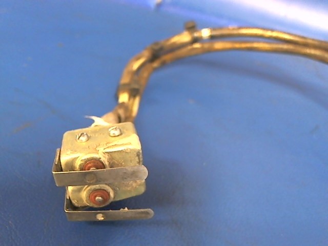 Piper 67411-08 SWITCH - Squat & stall warning prevention QTY (2)