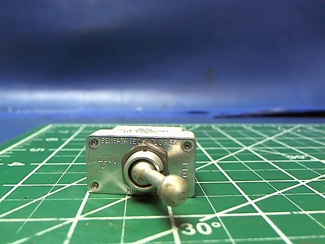 Klixon MS24509A10 CIRCUIT BREAKER- TOGGLE (10 AMP)