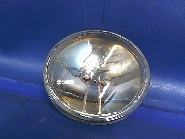 Cessna 4509 Bulb - Landing Light 12V 100W