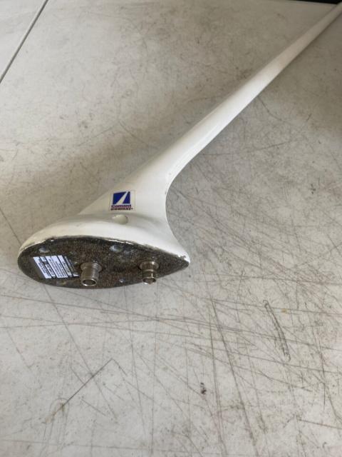 Comant CI 2680-201 GPS/VHF Comm. Combination Antenna