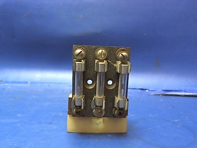 Beechcraft MA751H125 SHUNT W/ FUSE & FUSE HOLDER