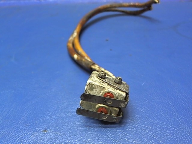 Piper 67411-08 SWITCH - Squat & stall warning prevention QTY (2)