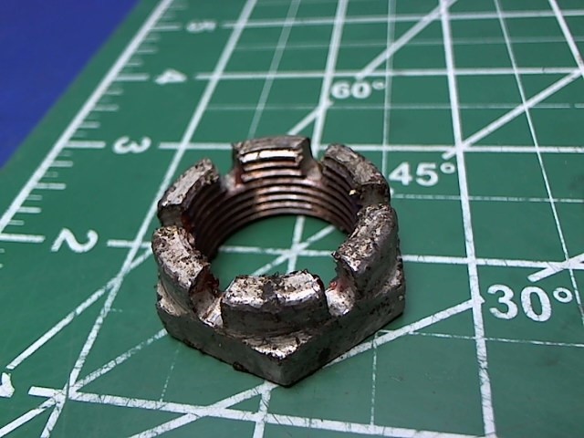 Cessna MS21025-15 Nut - Main Gear Wheel Attach