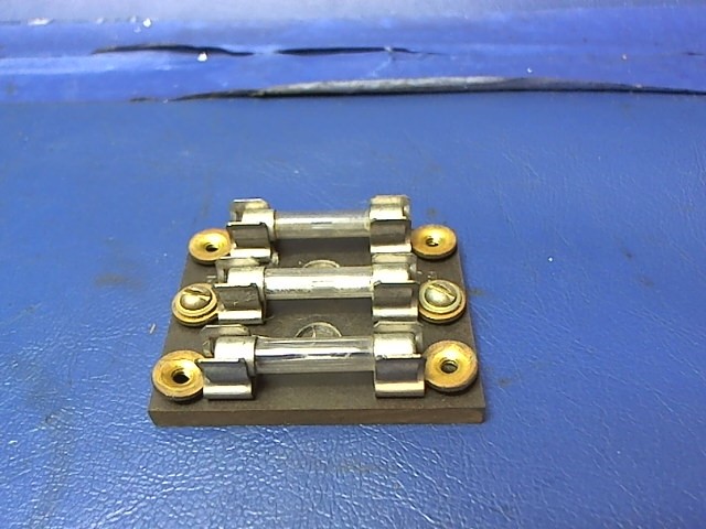 Beechcraft MA751H125 SHUNT W/ FUSE & FUSE HOLDER