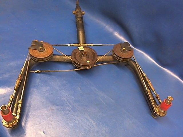 Cessna 0560006-1 Yoke Assembly - Control Wheel