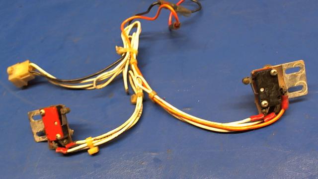 Cessna C301002-0201 Actuator and Motor - Wing Flaps LH w/ Guide