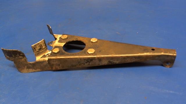 Cessna 1750027-3 Bracket - Propeller Governor Control Support