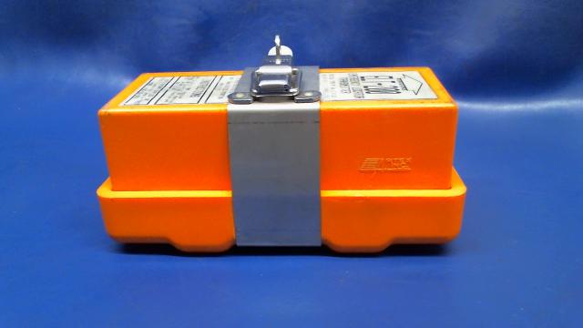 ARTEX 453-0190 ELT 200 - Emergency Locator Transmitter w/ Tray and ...