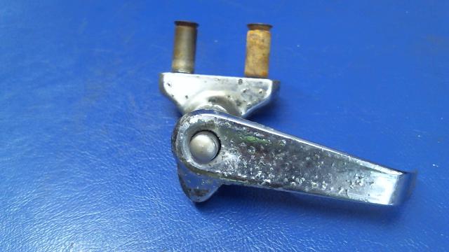 Cessna S1483-2 HANDLE ASSEMBLY-WINDOW LATCH LH (Does not lock)