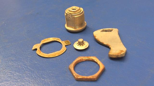 Cessna C253001-0101 LOCK-LH CABIN DOOR w/0711033 CAM-DOOR LOCK NO-Key