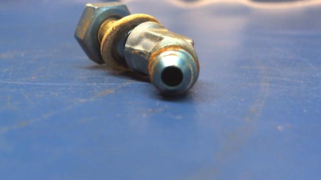 Piper 458 910 ELBOW - (AN837-4D)