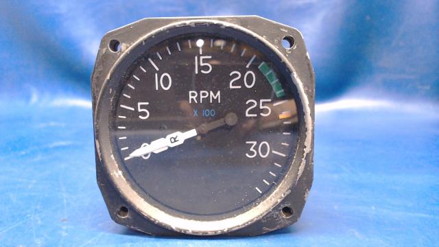 Cessna C668017-0102 Dual TACHOMETER-DUAL SYNCHRONOUS
