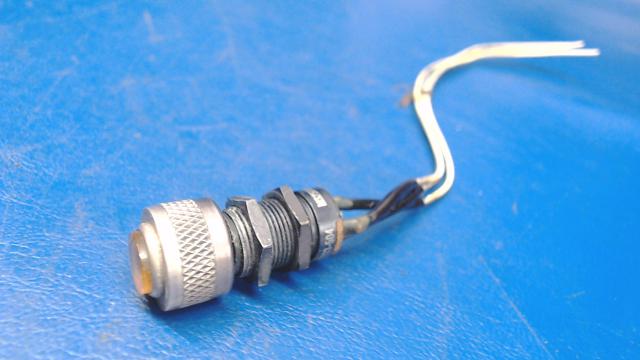 DIALCO 801-1030-0333-504 LIGHT ASSEMBLY - AMBER