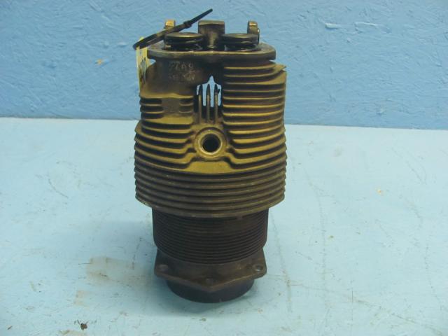 Continental O-200 6674 Cylinder with piston and valves ( Old Style ...