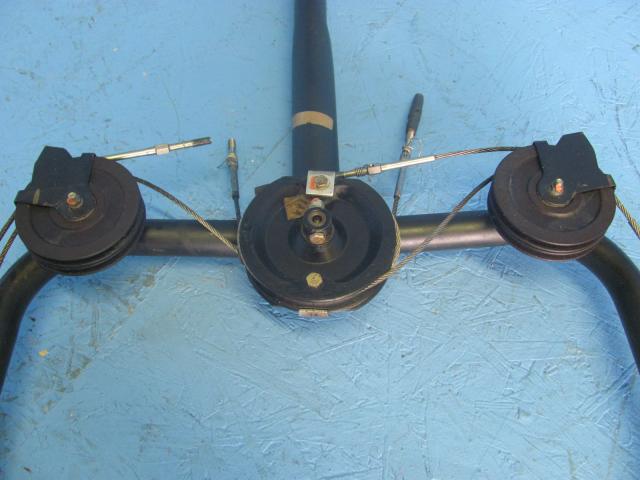 Cessna 0560015-3 CONTROL Y COLUMN