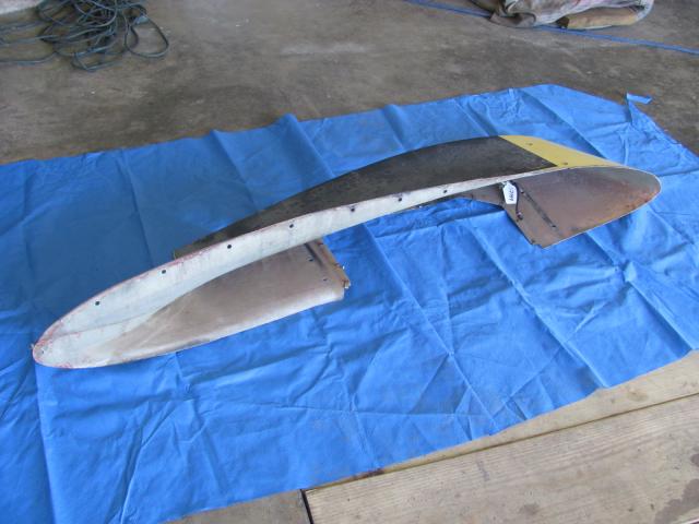 Grumman 201174-1 Wing Root Molded Wing Walk LH