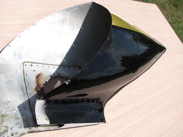Cessna 5023001-200 CAP FAIRING - RH AFT Fuel Cell ( Small dents SEE ...