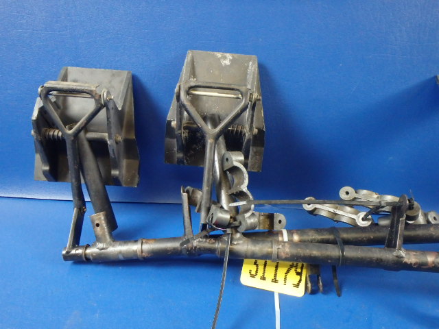 Cessna . DUAL BRAKE RUDDER AND PEDAL BAR