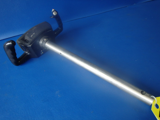 Cessna 5261001-5 CONTROL WHEEL YOKE PILOT