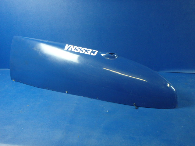 Cessna NPN TIP WING LH CONICAL CAMBER fiberglass (cracked see details)