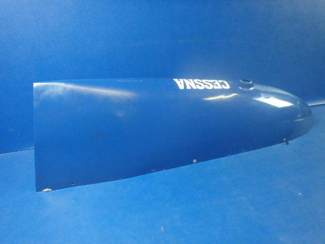 Cessna NPN TIP WING LH CONICAL CAMBER fiberglass (cracked see details)