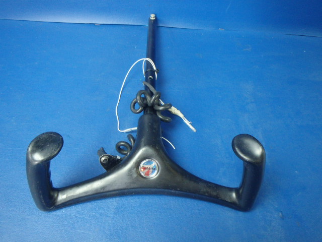 Cessna 0513240-5 CONTROL YOKE WHEEL ASSEMBLY 3/4 Shaft 12 1/4 Long