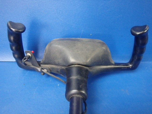 Cessna 0513261-16 CONTROL WHEEL ASSEMBLY