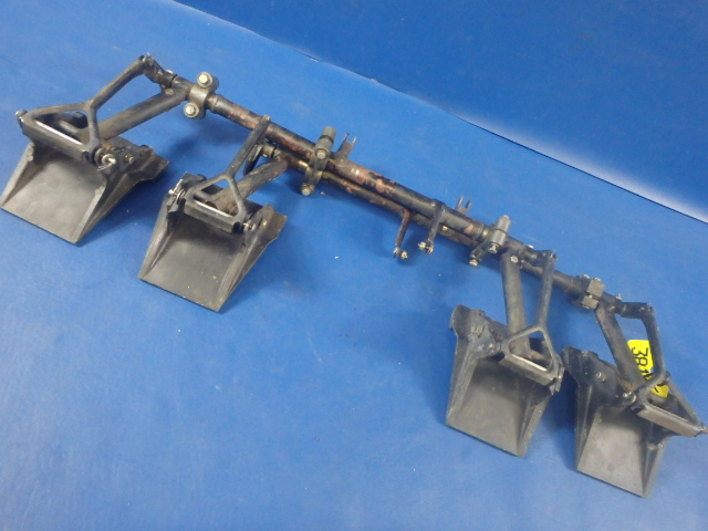 Cessna . DUAL BRAKE & RUDDER PEDAL BAR