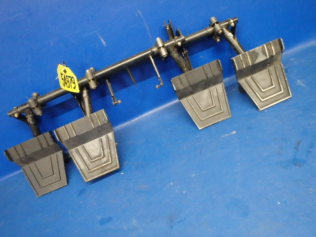 Cessna SET BRAKE AND RUDDER PEDALS